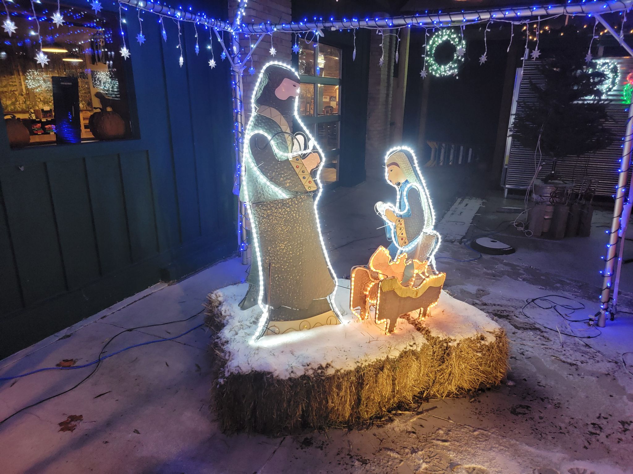 Light display brings Beulah community together