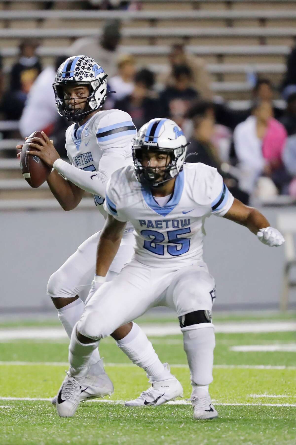 Jacob Brown carries Paetow into state semifinals