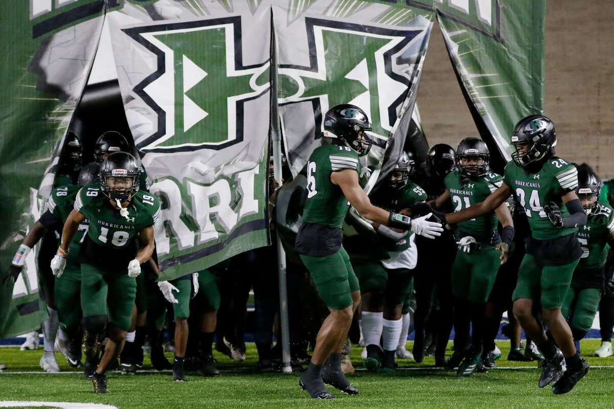 Jacob Brown carries Paetow into state semifinals