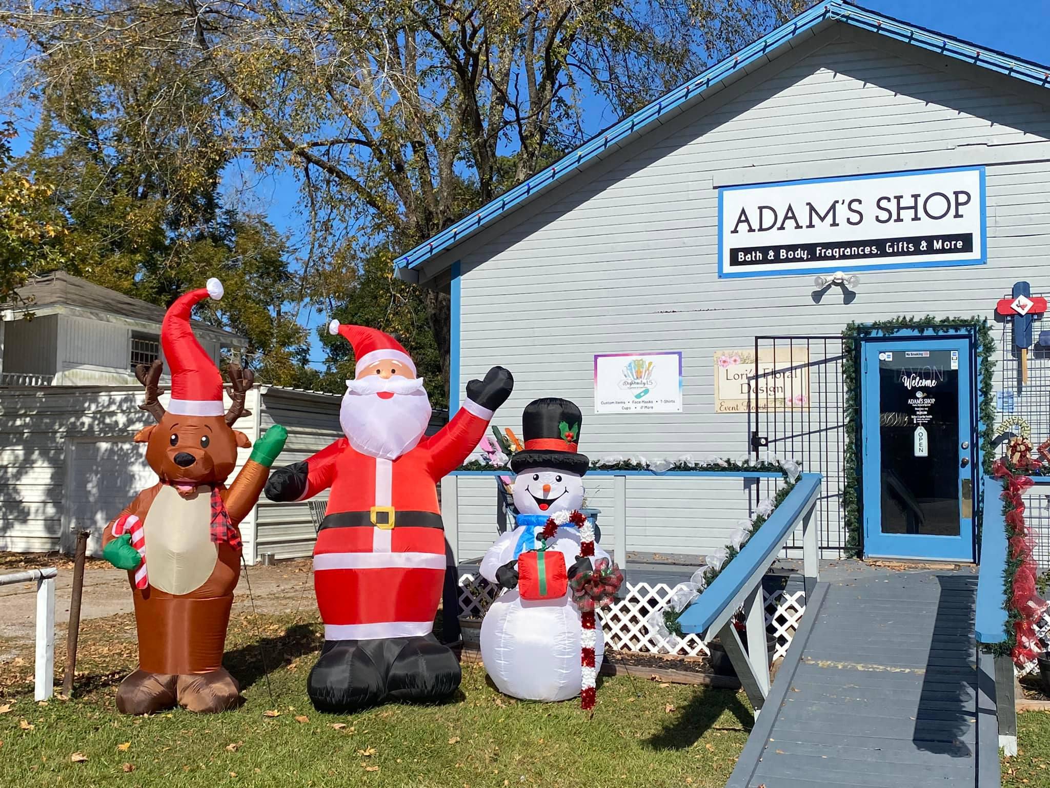 Old Town Spring seeing busy holiday shopping season