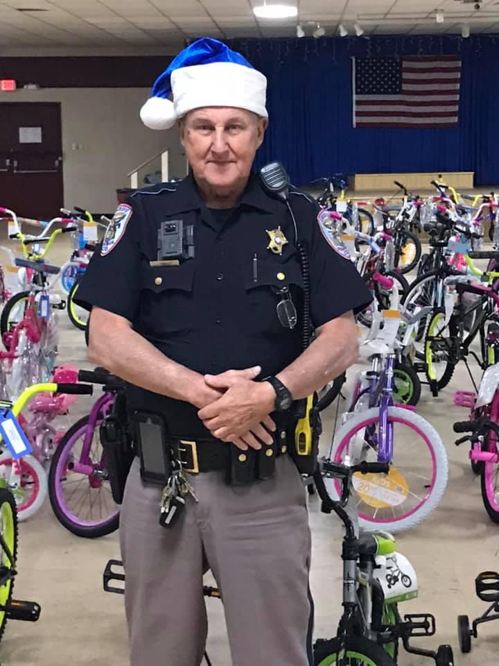 OCSO carries on late deputy’s Christmas wish to help needy children