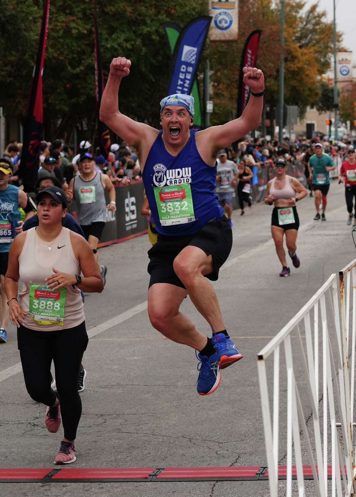 Marz, Gaal win Rock ’n’ Roll San Antonio Marathon