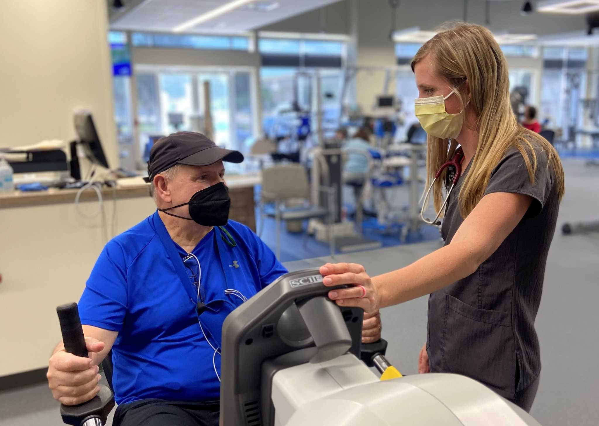 Hospital’s cardiac rehab program helps Magnolia chaplain beat COVID ...