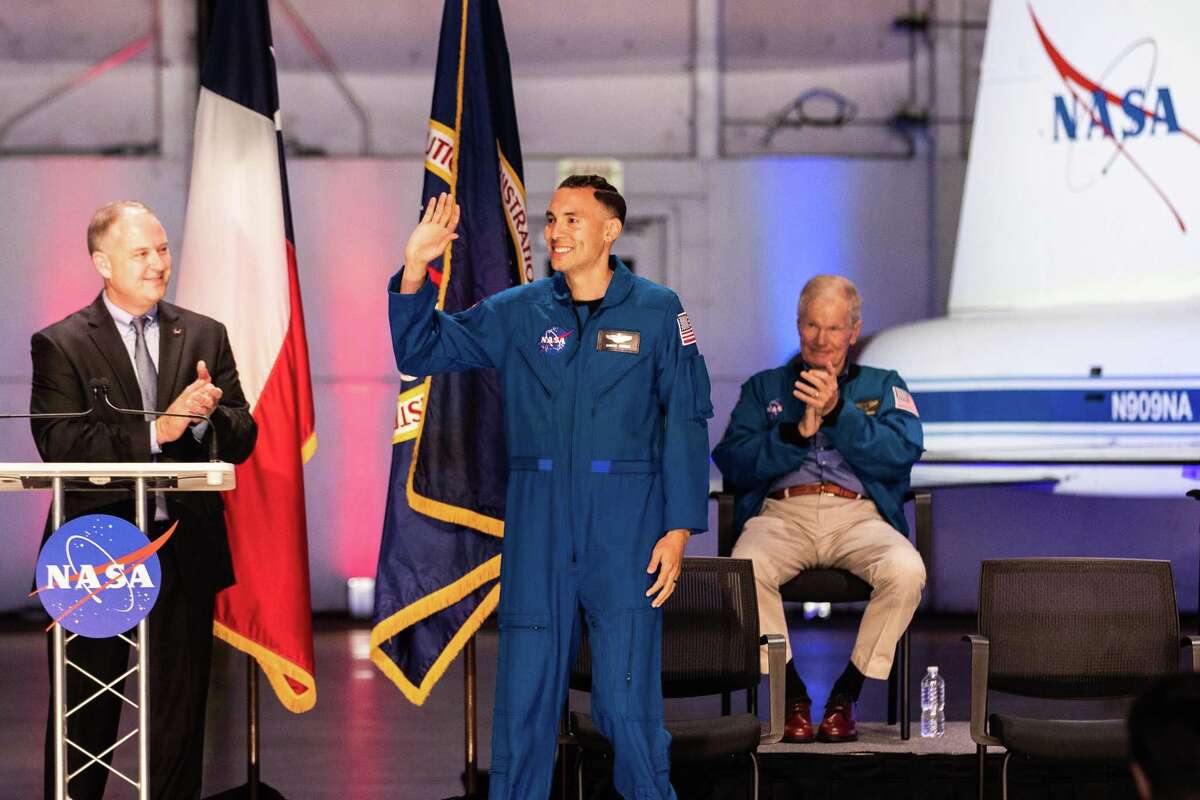 NASA announces 10 new astronaut candidates out of more than 12,000 ...