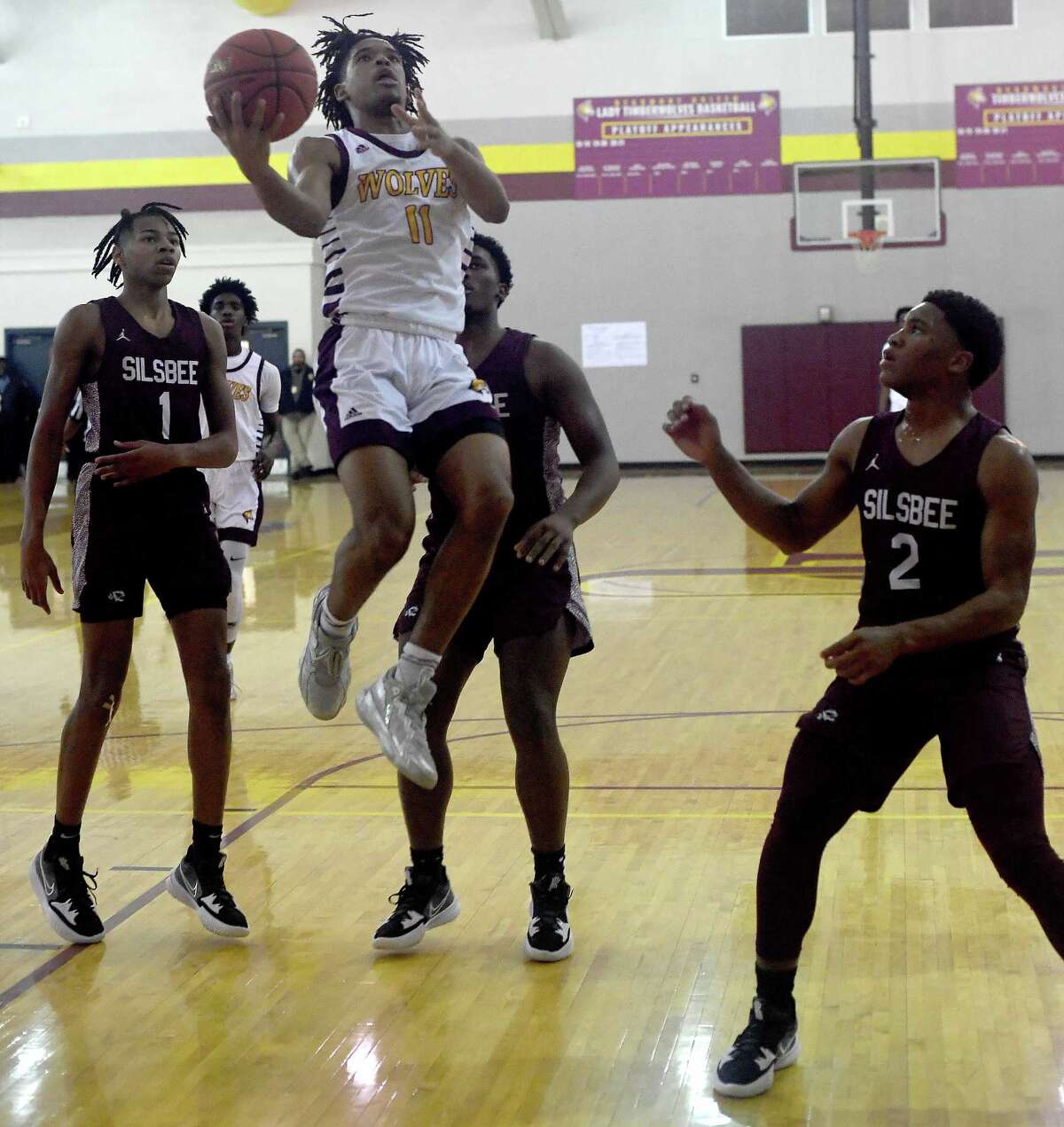 Wesley Yates shines as United dominates Silsbee in rematch