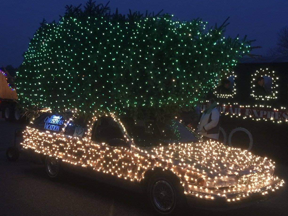 Coleman lighted holiday parade, fireworks returns this Saturday