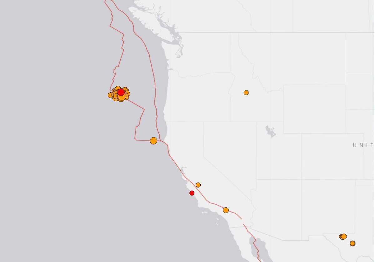 Scientists monitoring earthquake swarm off Oregon coast. More than 50 ...