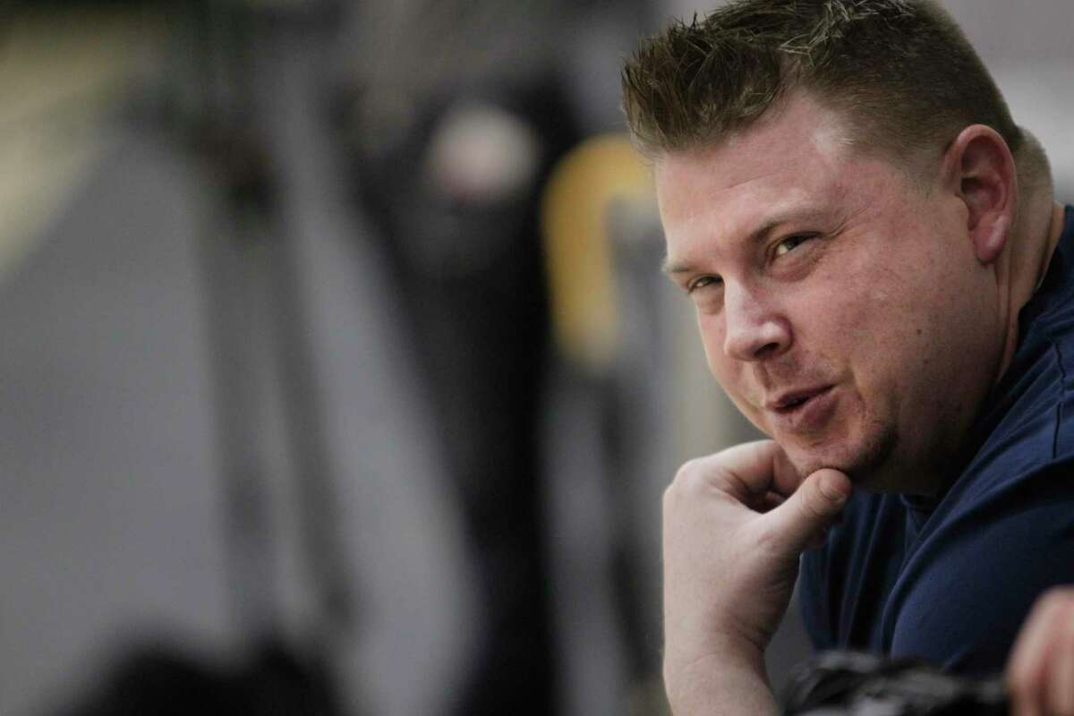 Steph Curry’s trainer hits road to witness record that ‘means something ...