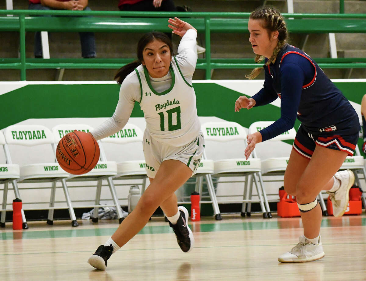 Photo Gallery: Floydada Whirlwind & Lady Wind Classic Day 2 12-10-21