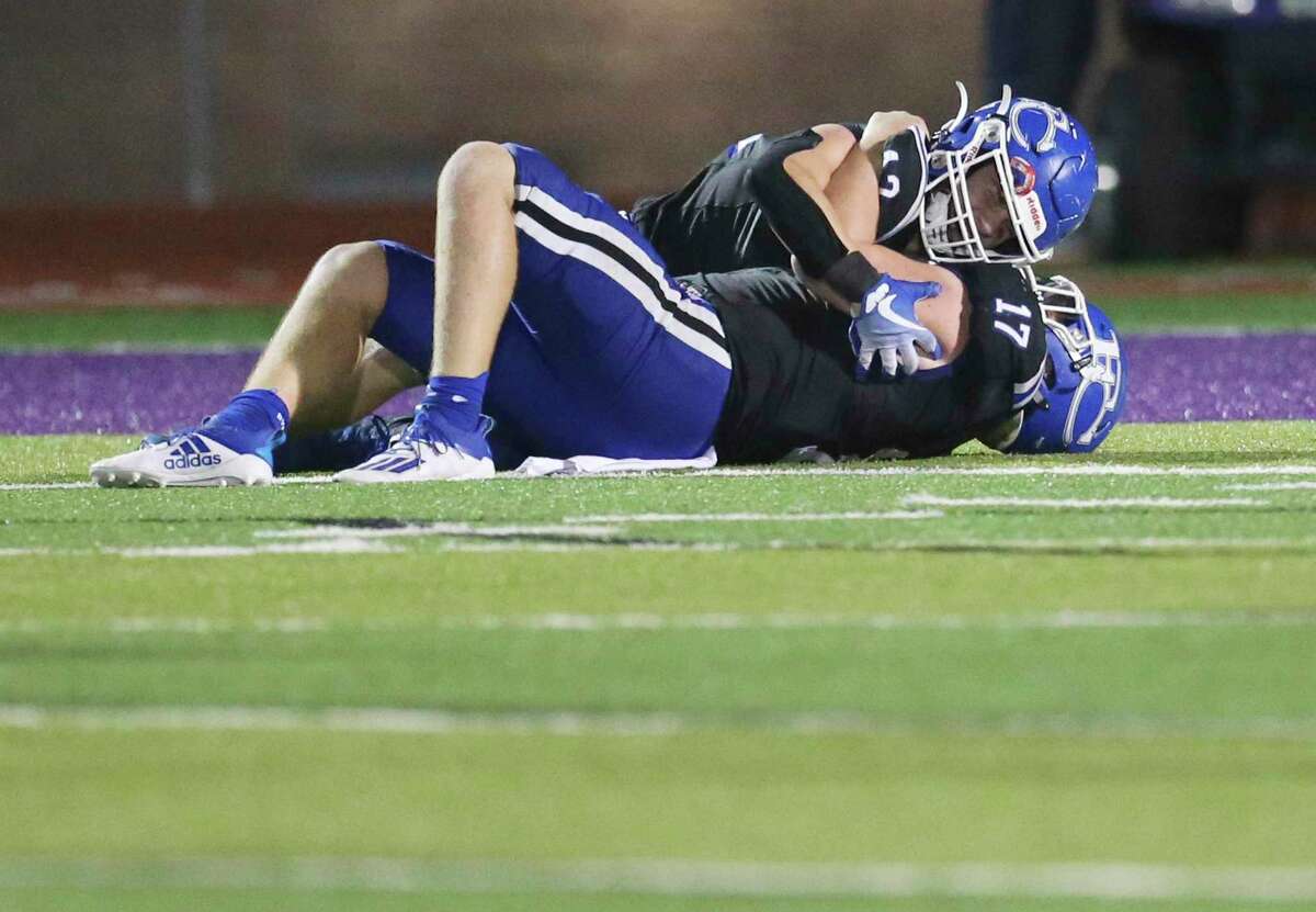 Falls City rallies for long-awaited breakthrough against Mart