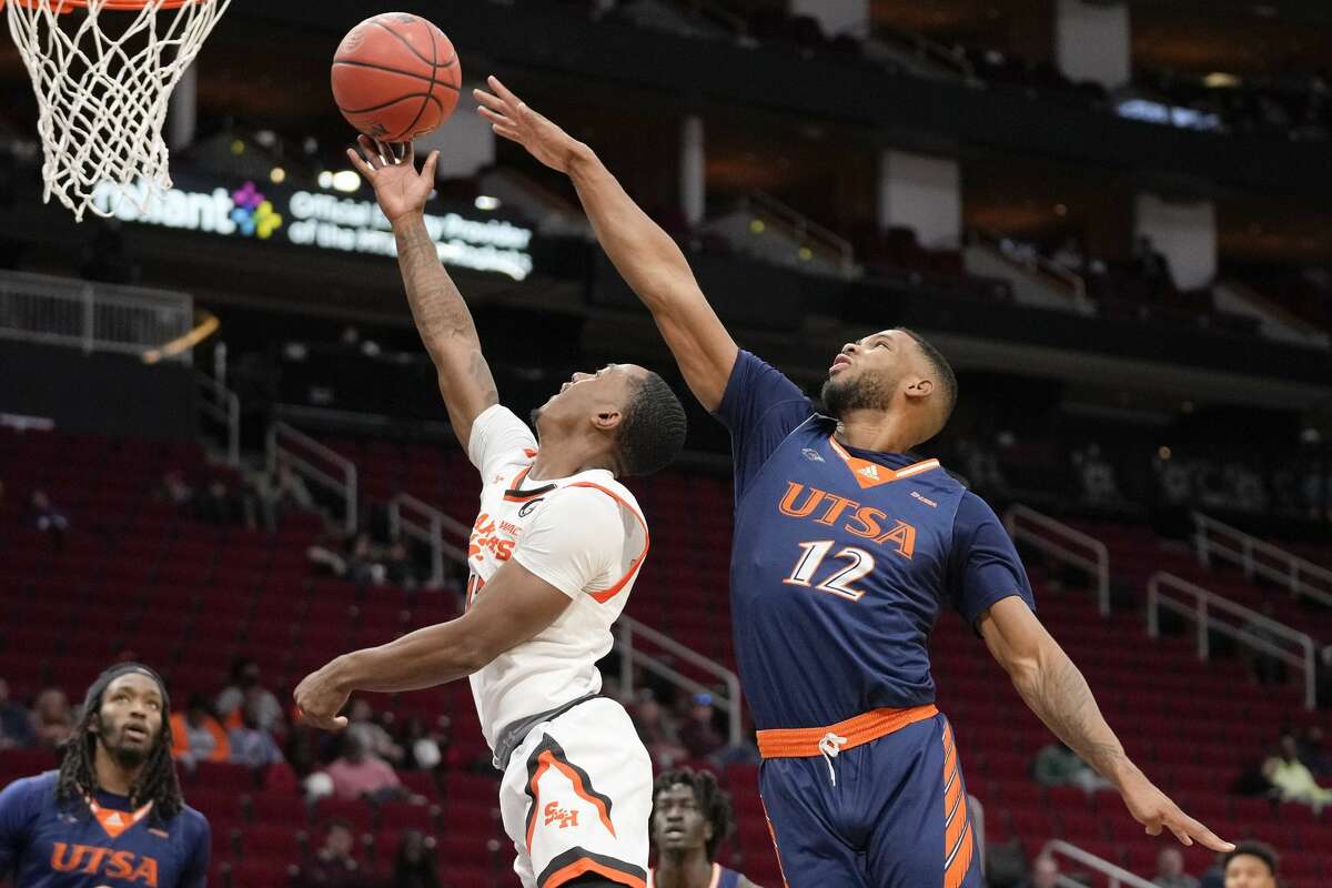 Cedrick Alley Jr. leads UTSA past Sam Houston in Toyota Center