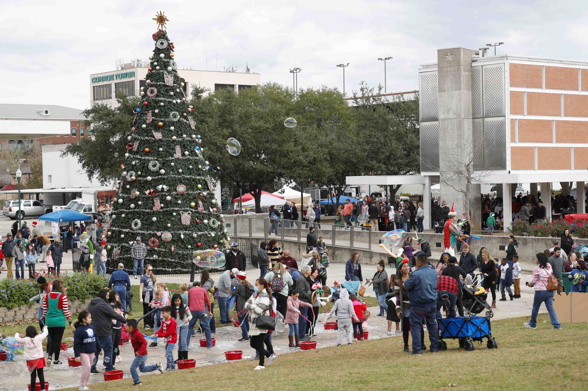 Christmas parade, Toby Powell Christmas Celebration coming to downtown