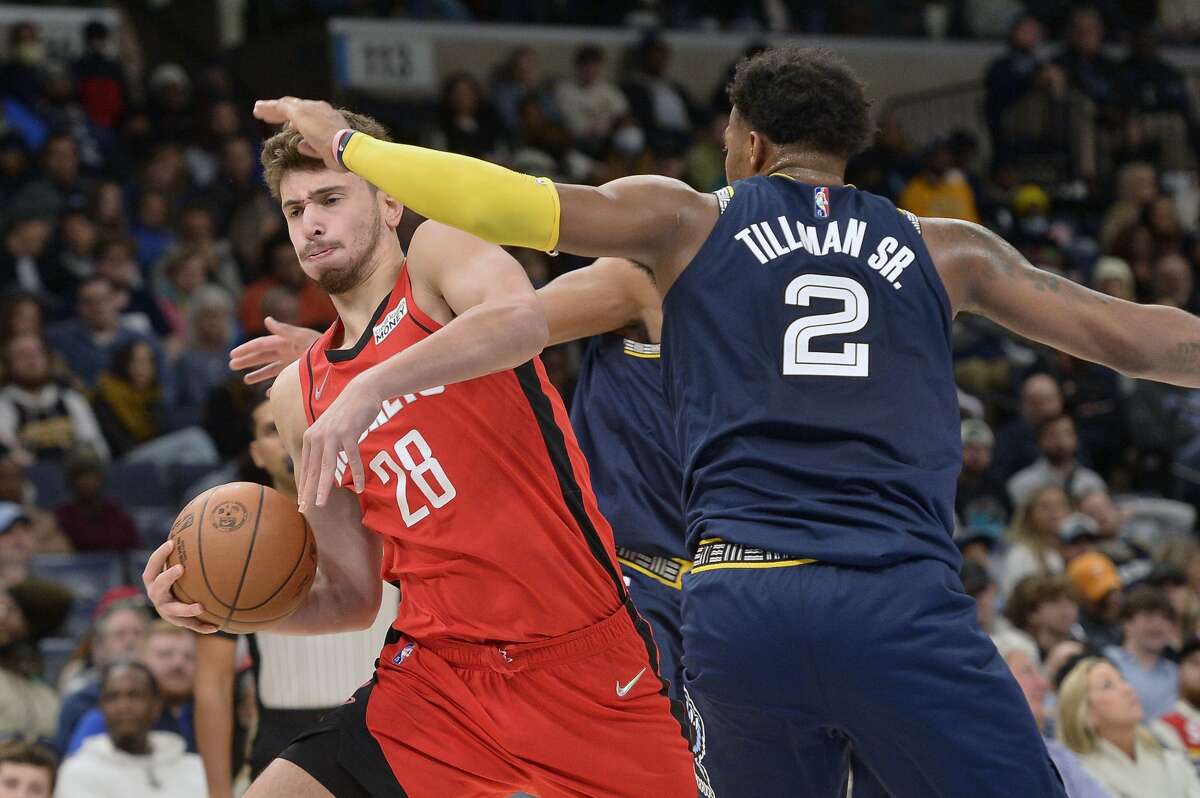 Dec. 11: Grizzlies 113, Rockets 106