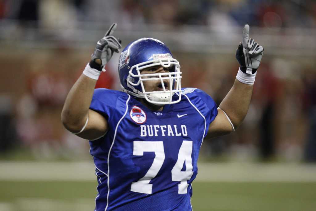 Trumbull's Montanez leading Buffalo Bulls by example