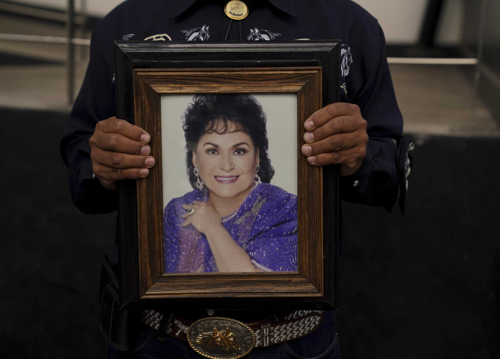Former Laredo mayor remembers ‘Tia Carmen’ following her death