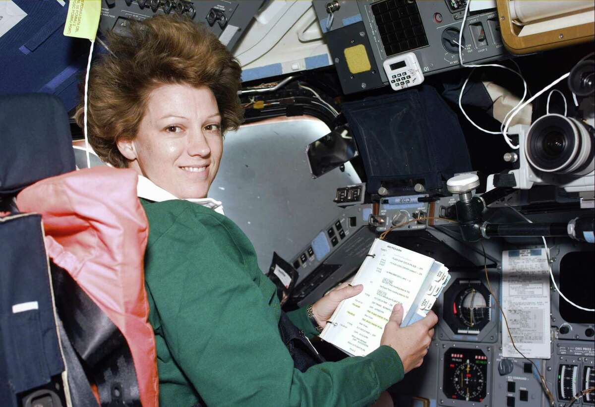Eileen Collins' memoir about her NASA career describes how she went ...
