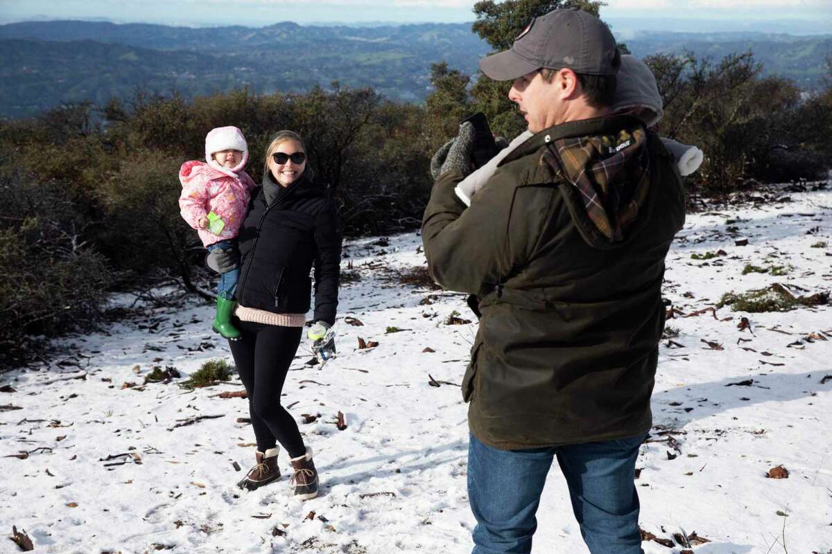 These photos of snow-covered Mount Diablo are like a winter wonderland