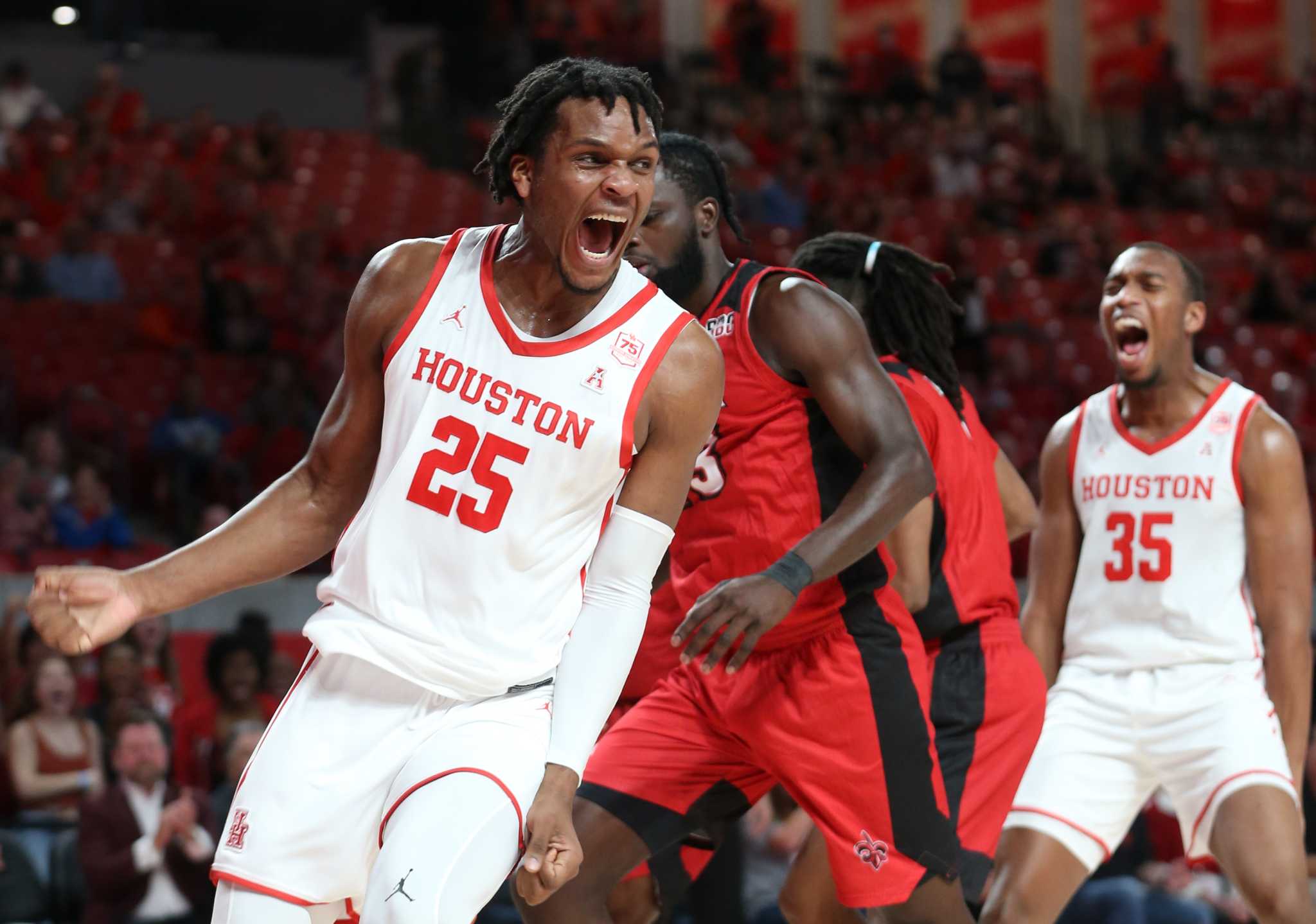 Breaking down Houston's No. 13 ranking in Associated Press basketball poll