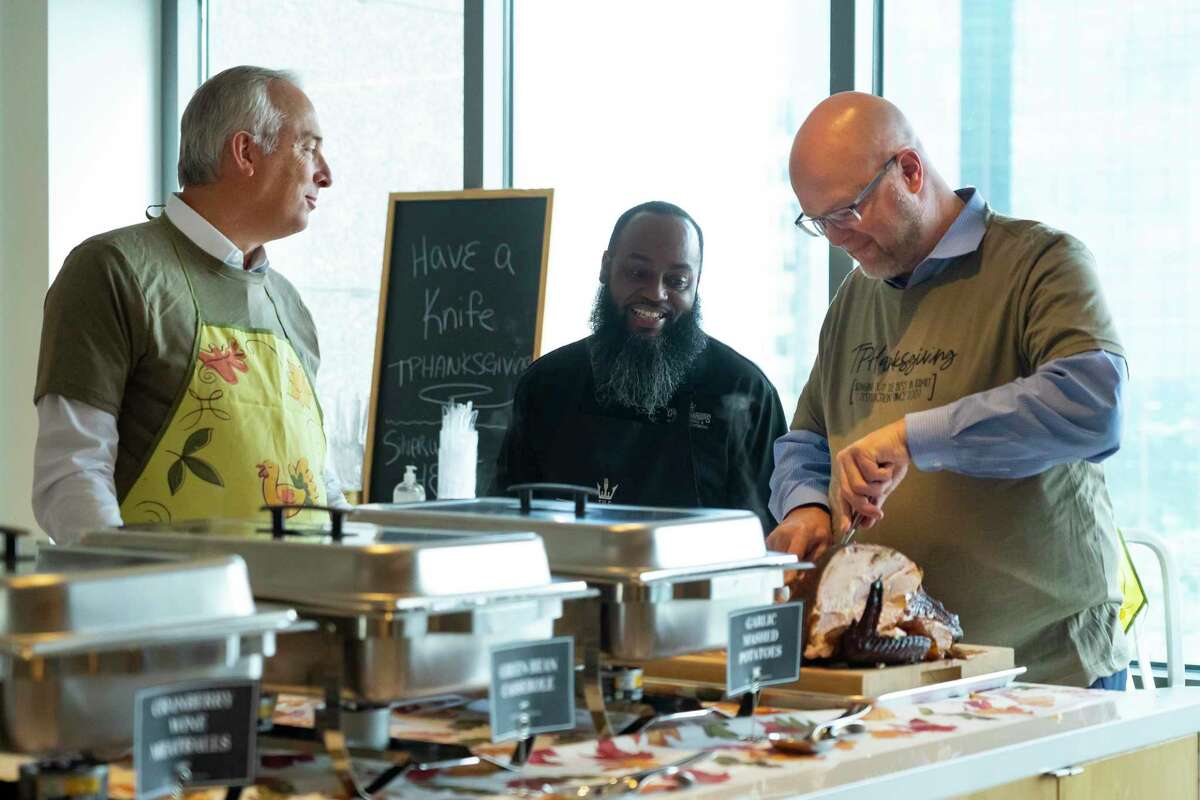 Holt, Tudor to retire from banking firm they helped create