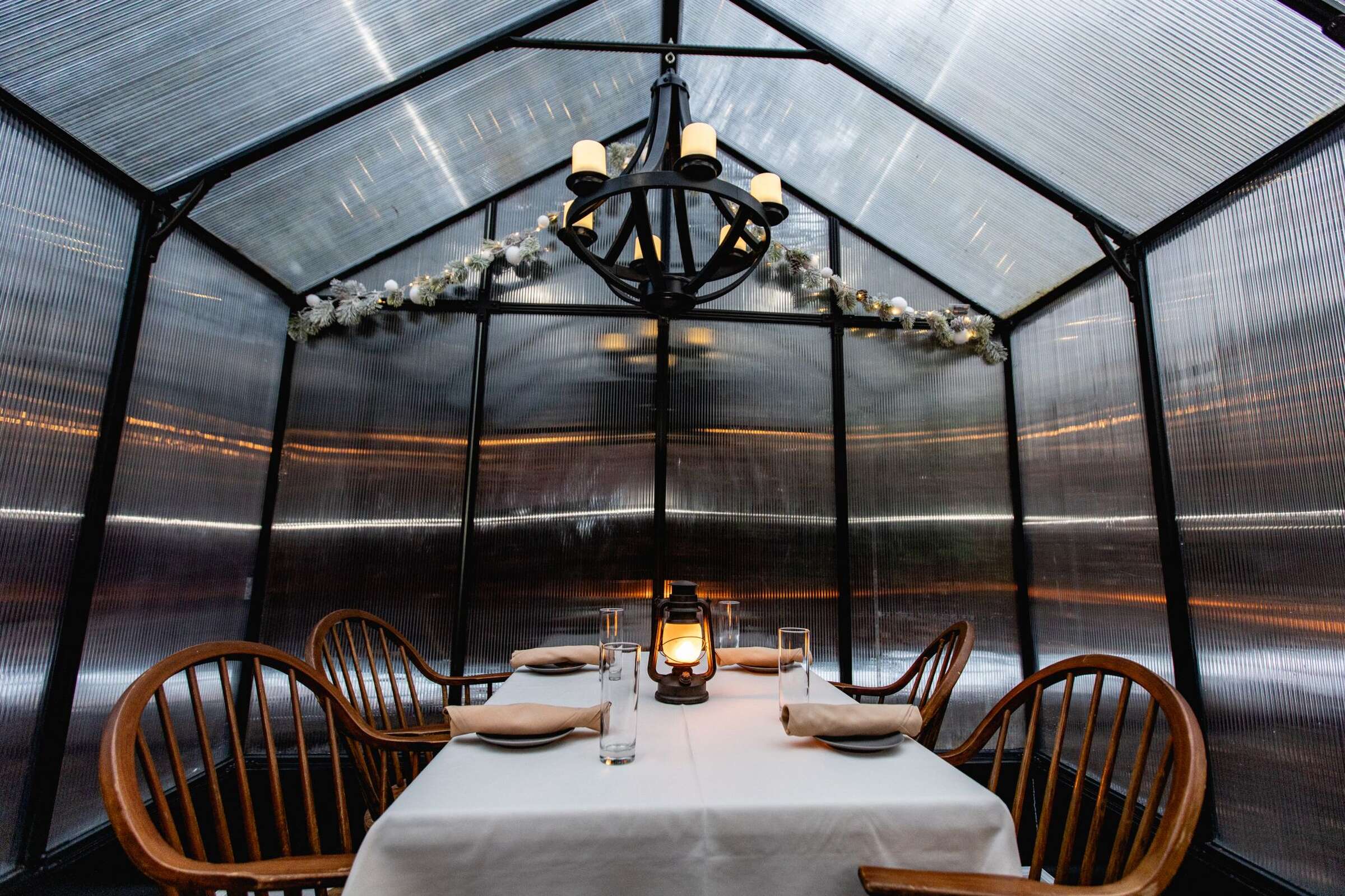 A guide to dining ‘igloos’ and ‘greenhouses’ in Connecticut