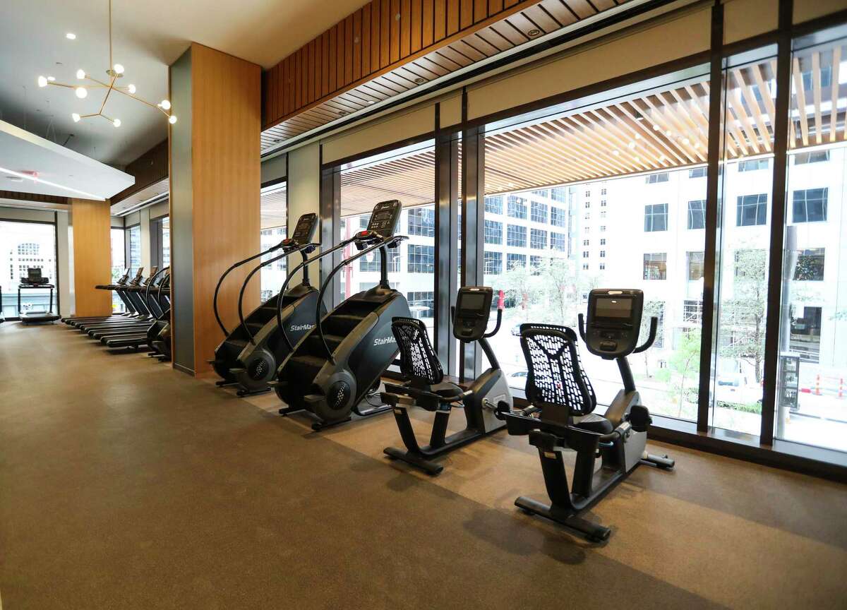 47-story Texas Tower opens, offering sweeping views of Houston — and ...