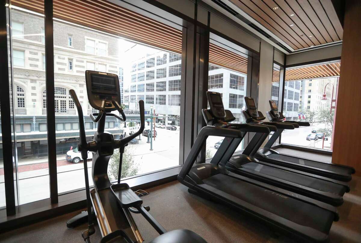 47-story Texas Tower opens, offering sweeping views of Houston — and ...