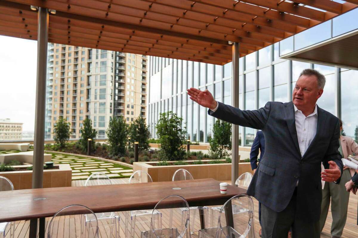 47-story Texas Tower opens, offering sweeping views of Houston — and ...