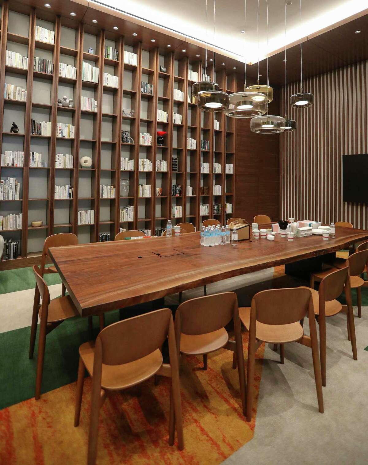 47-story Texas Tower opens, offering sweeping views of Houston — and ...