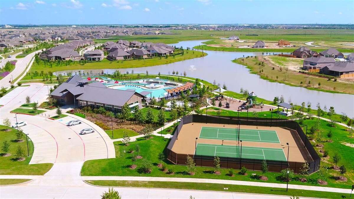 Perry Homes expanding in Jordan Ranch in Brookshire west of Katy