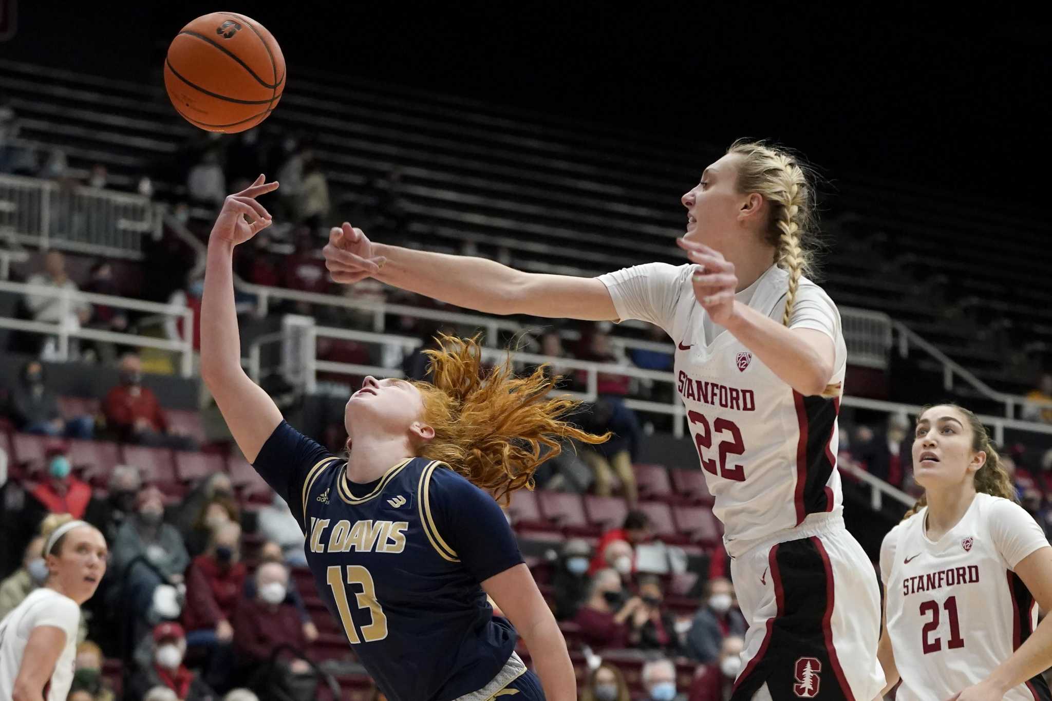 No. 3 Stanford women overpower UC Davis