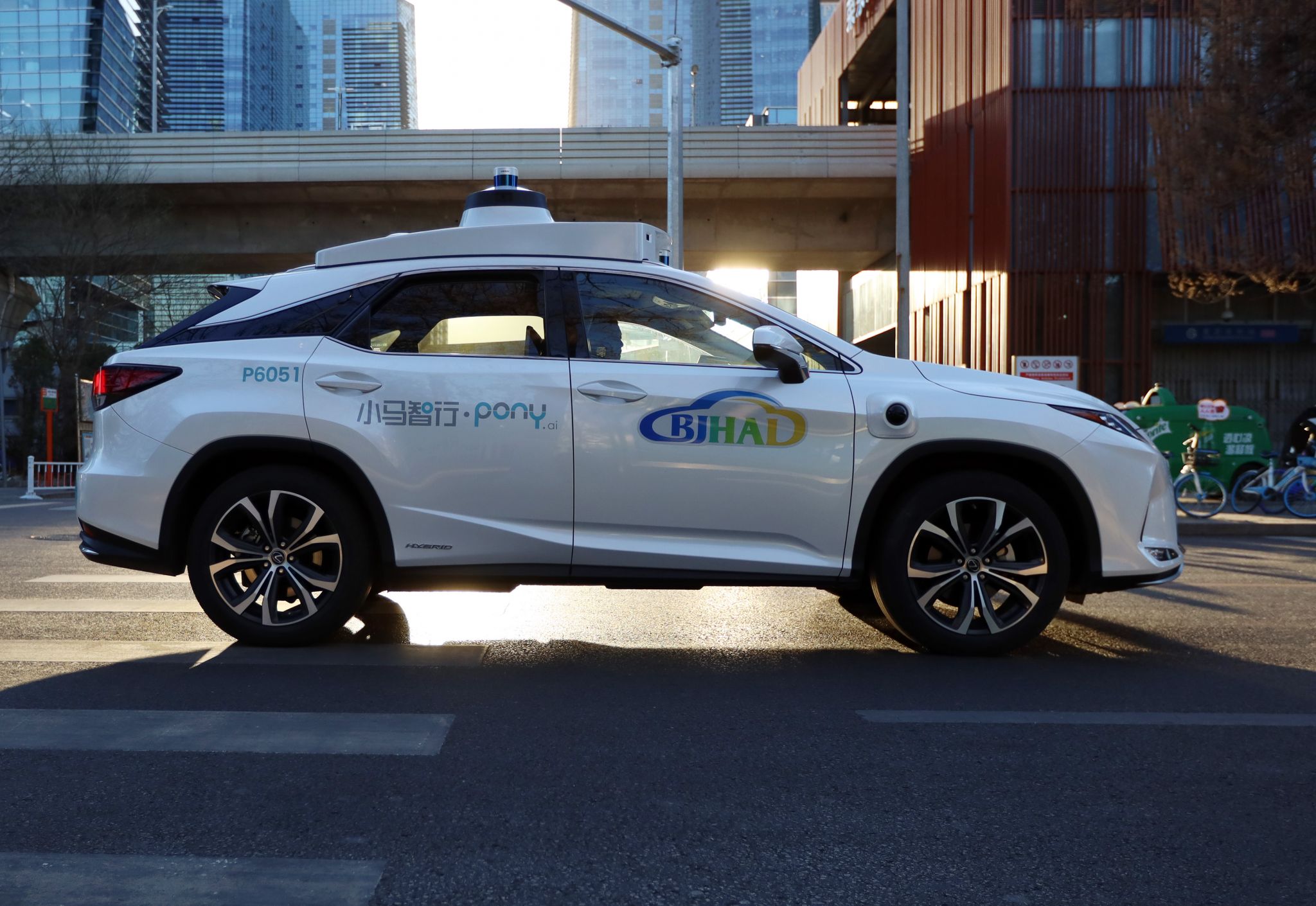 Driverless car crashes in the Bay Area, startup's permit suspended
