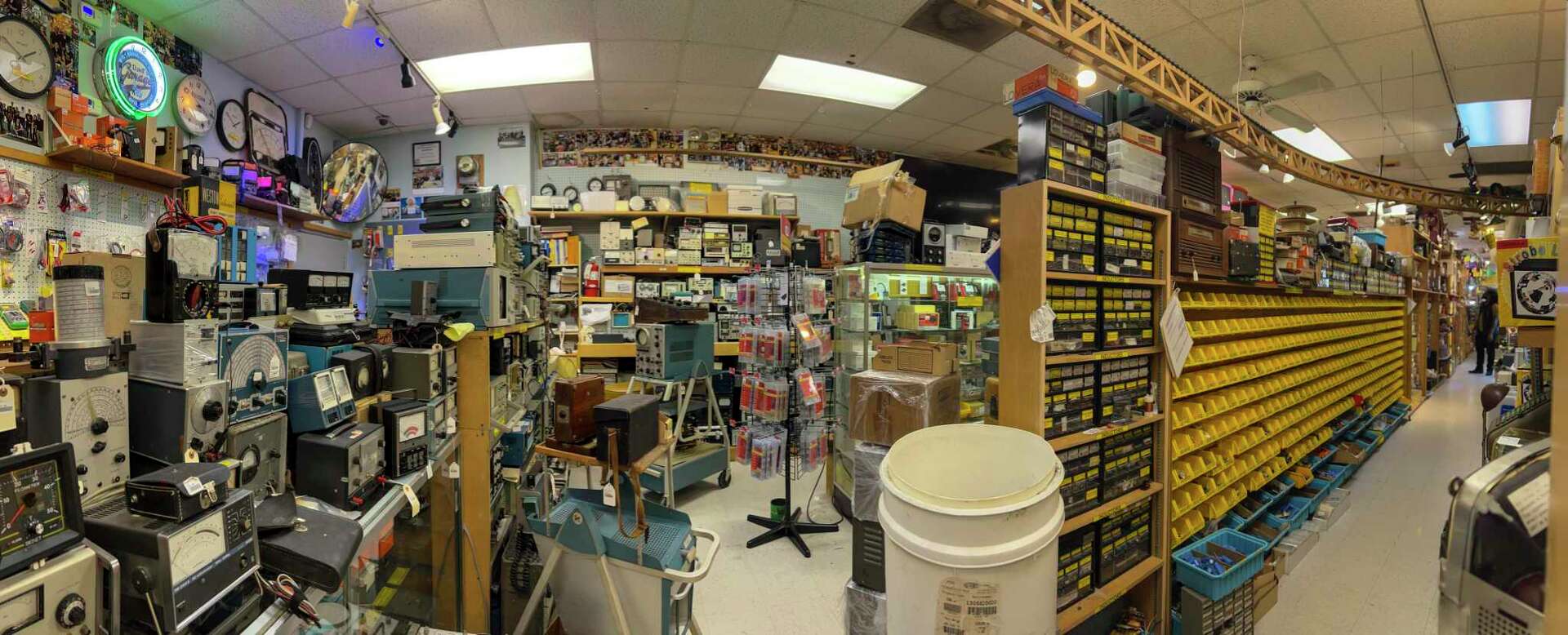 Time's running out for a beloved Houston electronics shop, but its ...