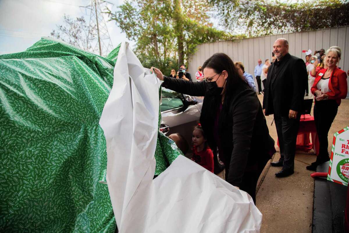 Free cars give 2 Houston moms a head start on life goals