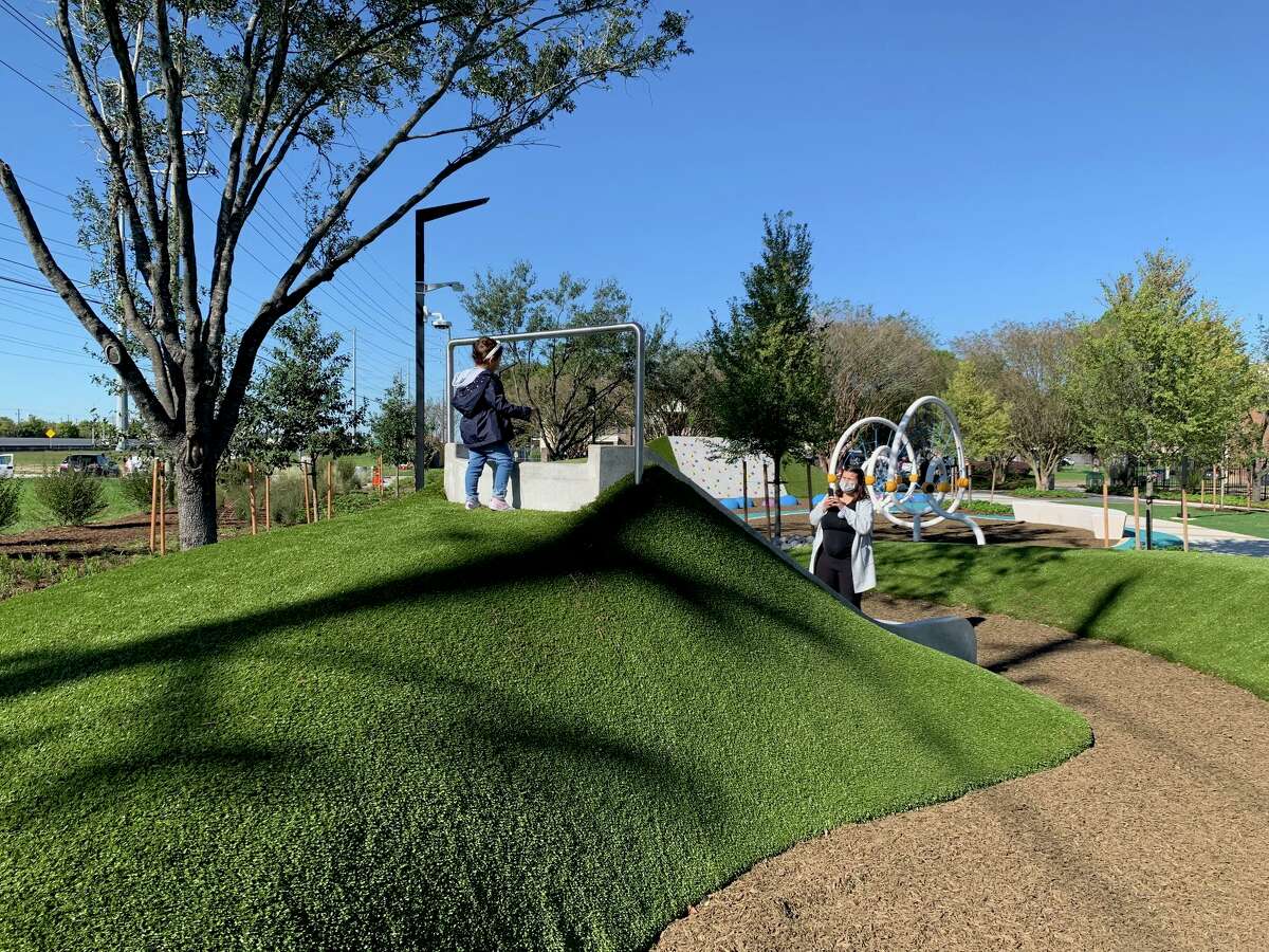 Park-hungry Westchase District gets a new green family and pet space