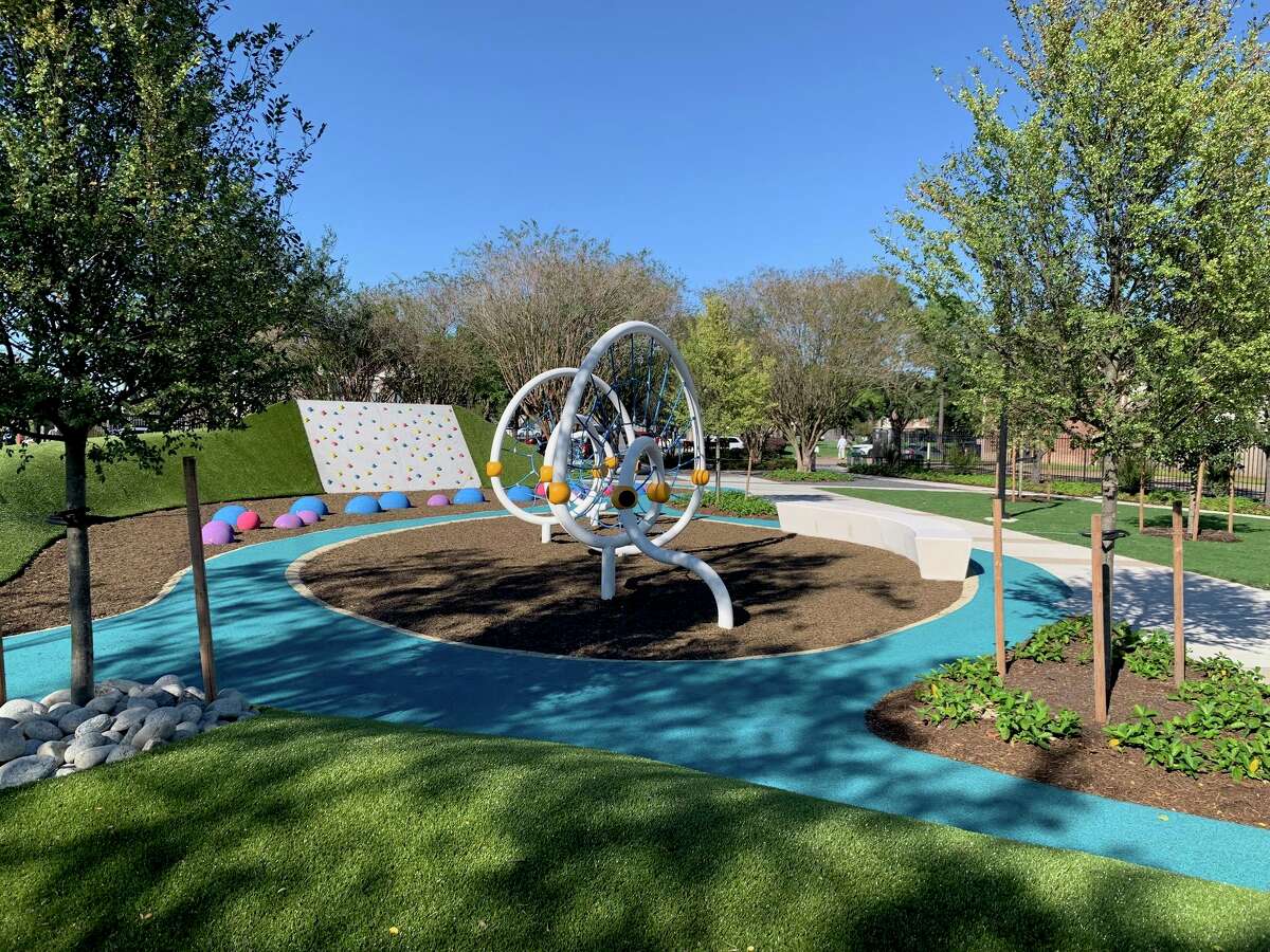 Park-hungry Westchase District gets a new green family and pet space