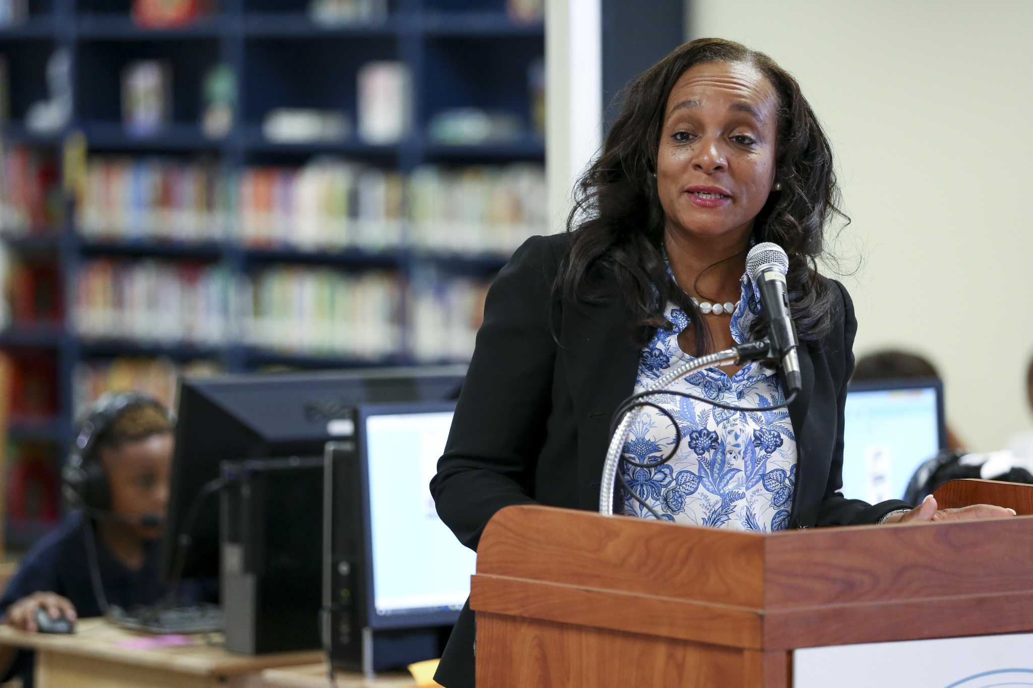 Skillern-Jones resigns HCC trustee seat after alleged bribery scheme ...
