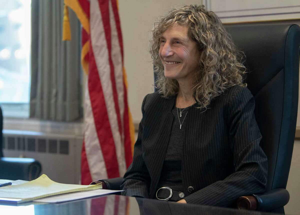 New U.S. attorney says prosecutions alone won't stop violence, opioid ...