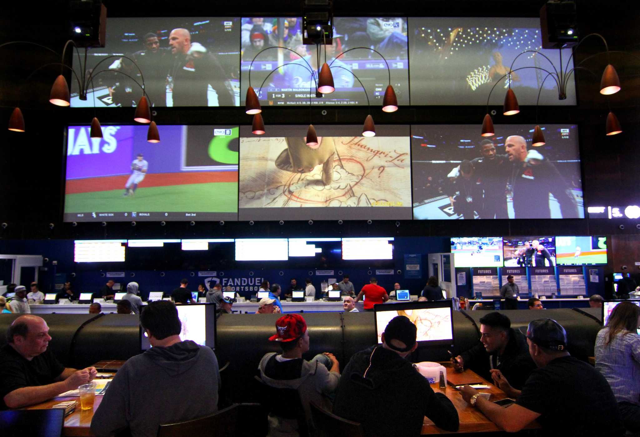 As sports gambling picks up in CT, college students learn signs of ...