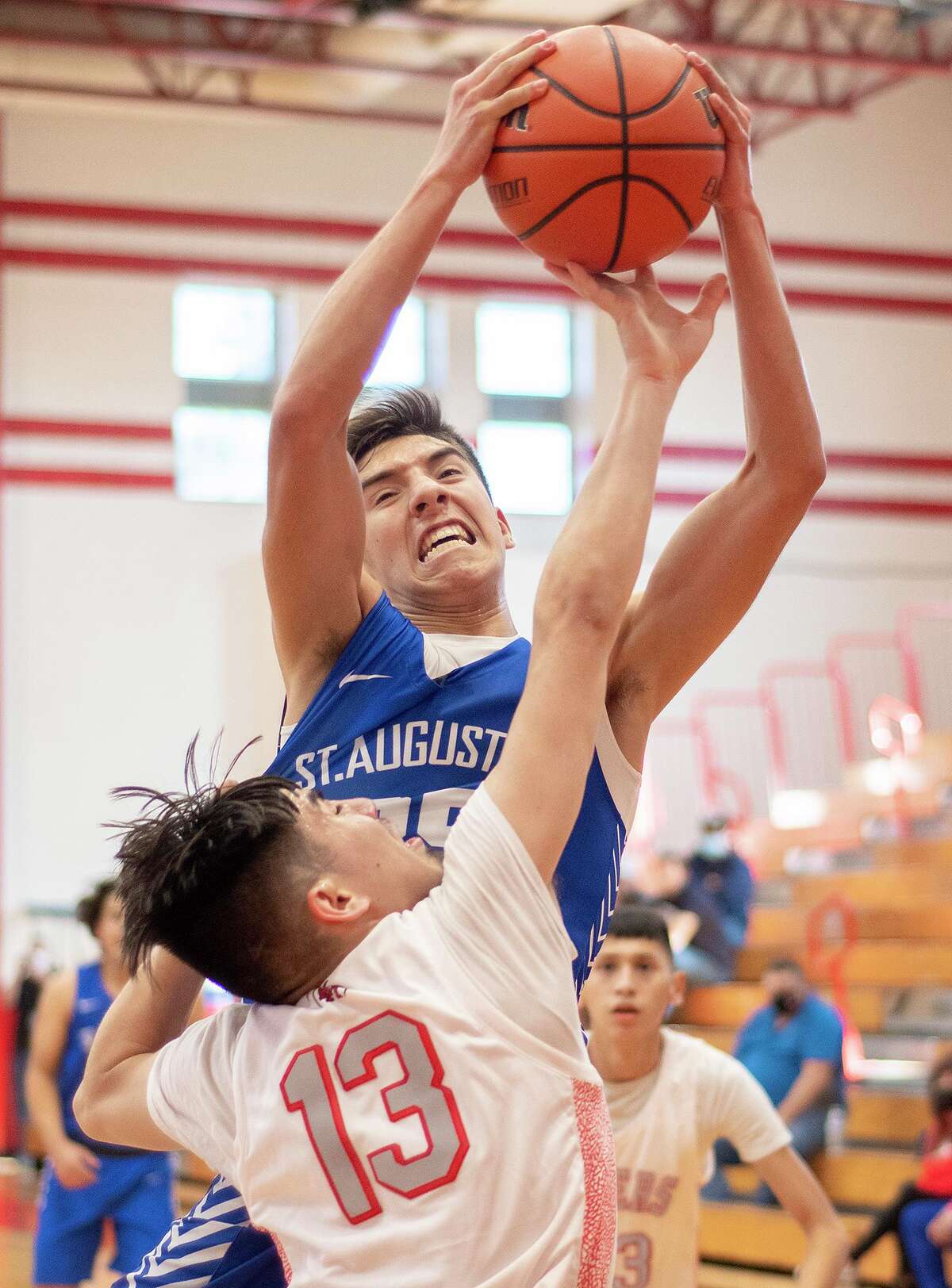 Diego Romo’s scoring streak continues as Knights remain hot