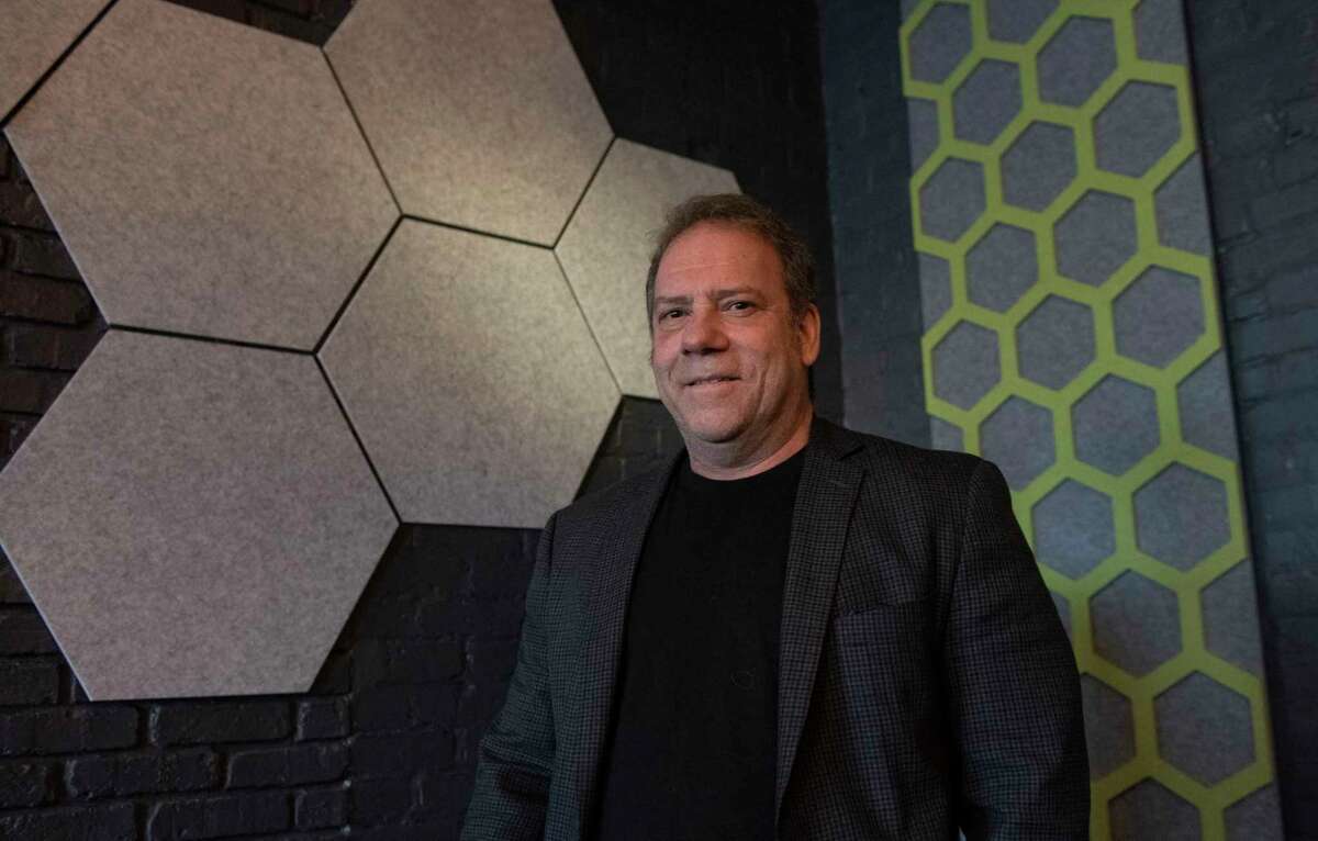 Dining din: Sound level often less considered in restaurant design