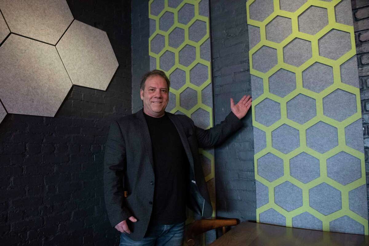 Dining din: Sound level often less considered in restaurant design