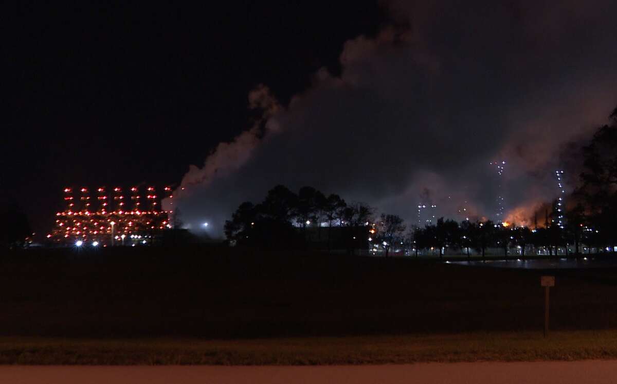 Four injured in overnight fire at Exxon Mobil’s Baytown facility