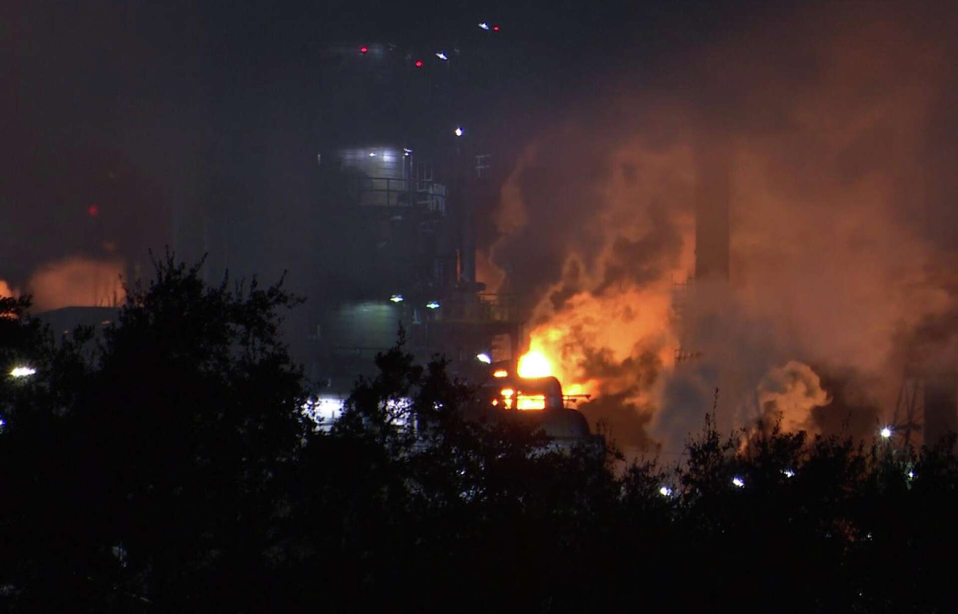 Four injured in overnight fire at Exxon Mobil’s Baytown facility