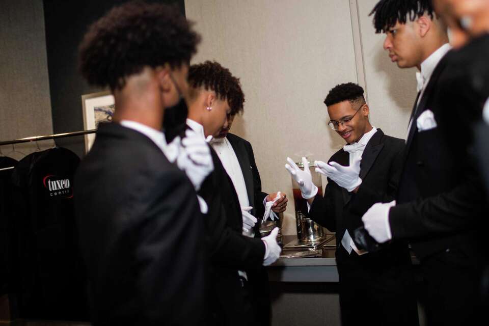 ‘A night to celebrate them': Houston's Beautillion Ball a rite of ...