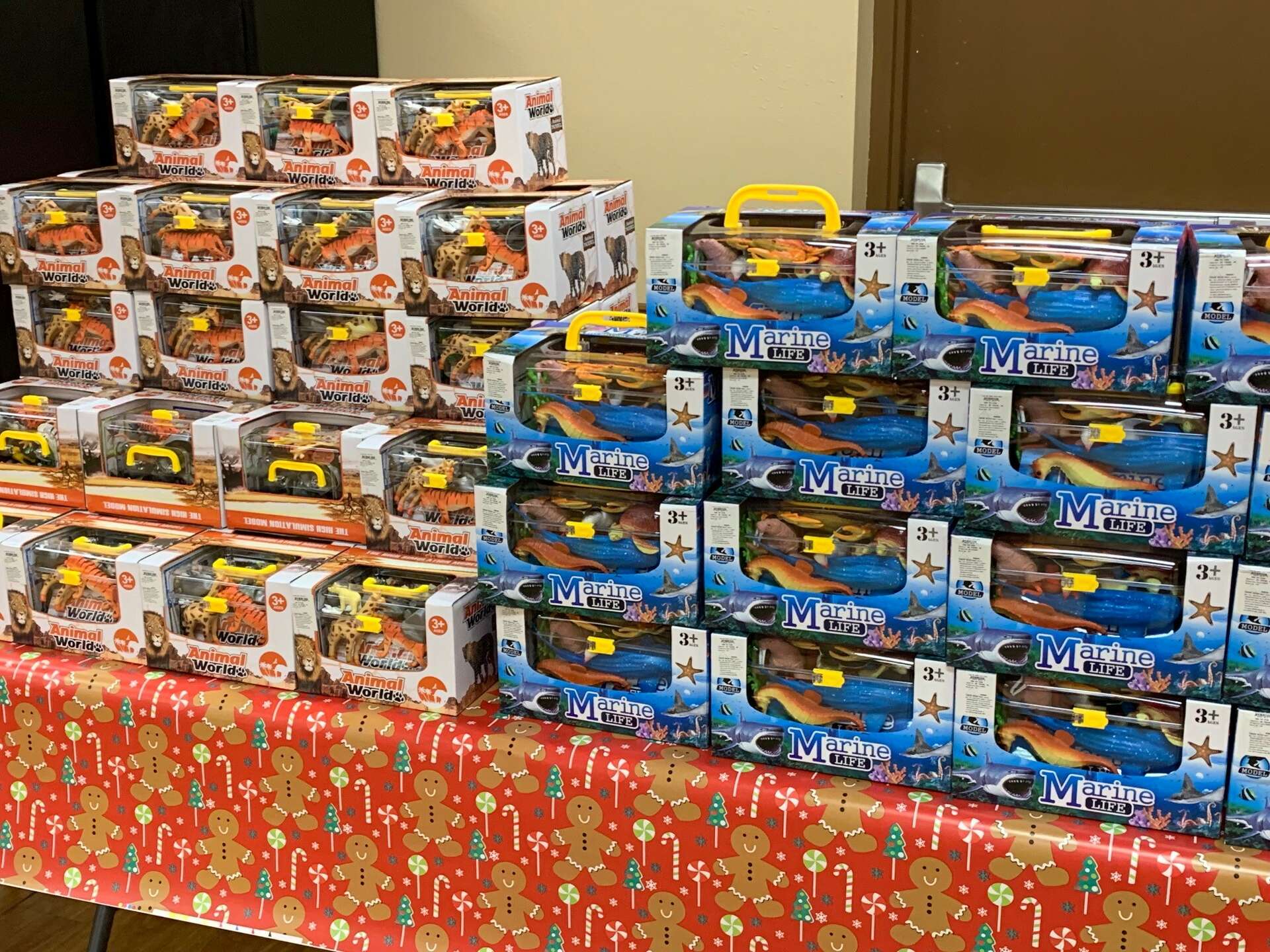 Travis Scott's Cactus Jack Foundation distributes thousands of toys to ...