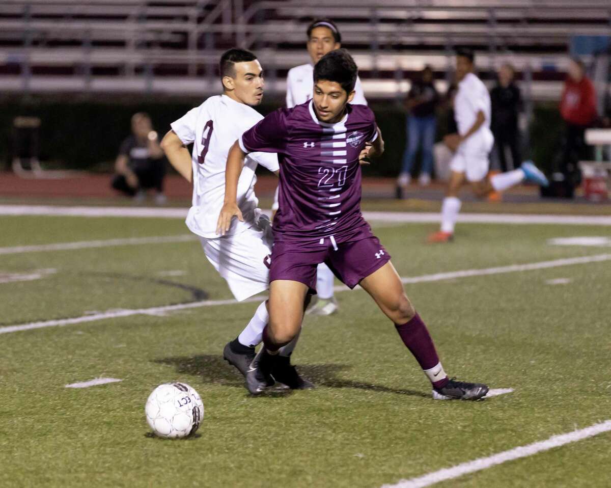 Magnolia Bulldogs soccer looks to take a bite out of the competition