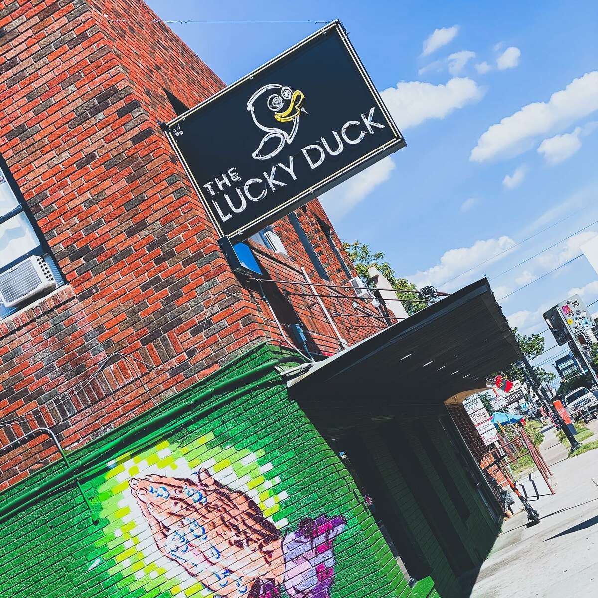 Austin Sixth Street bar adding a downtown San Antonio location