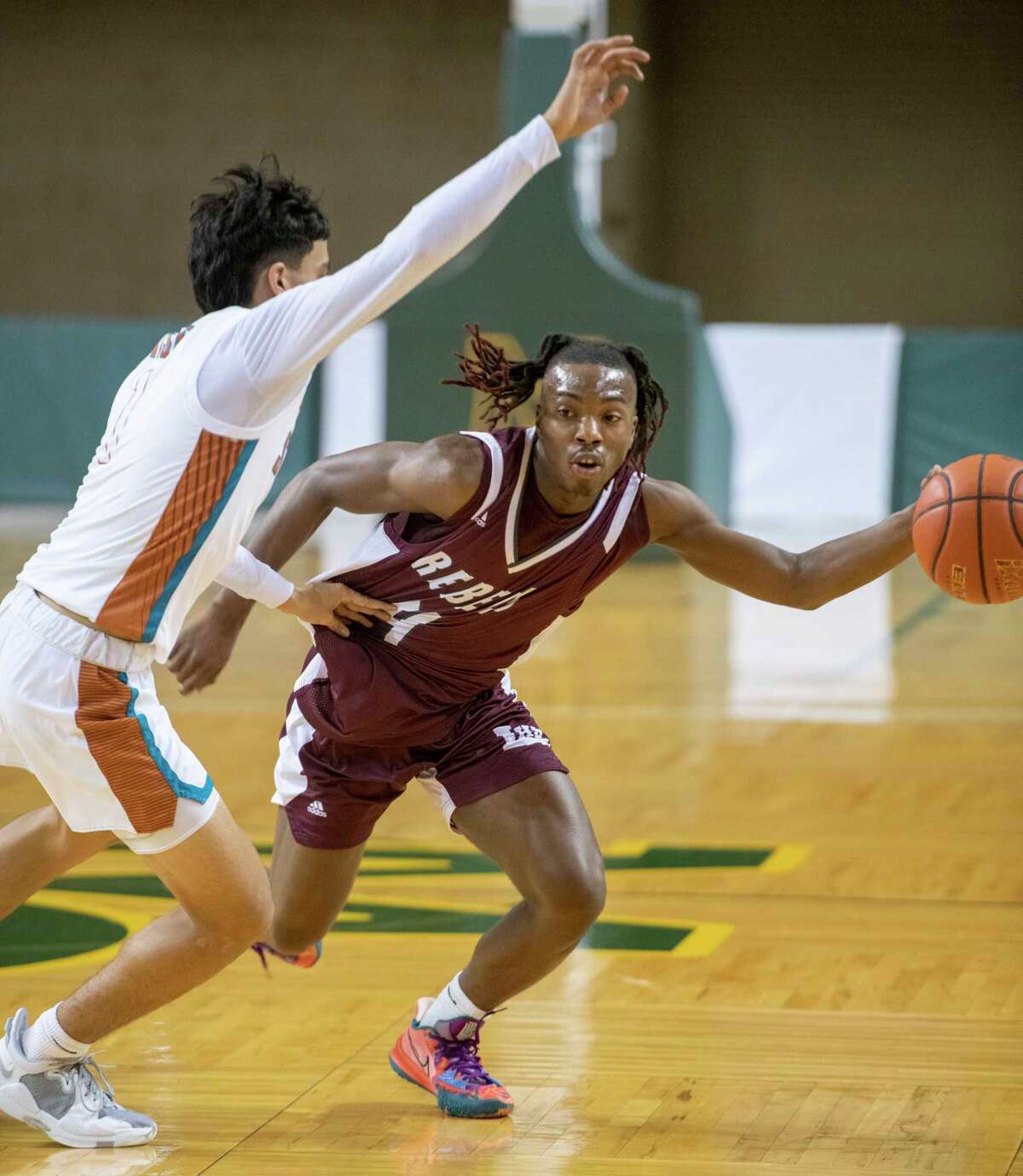 Legacy labors through first day of Byron Johnston tourney