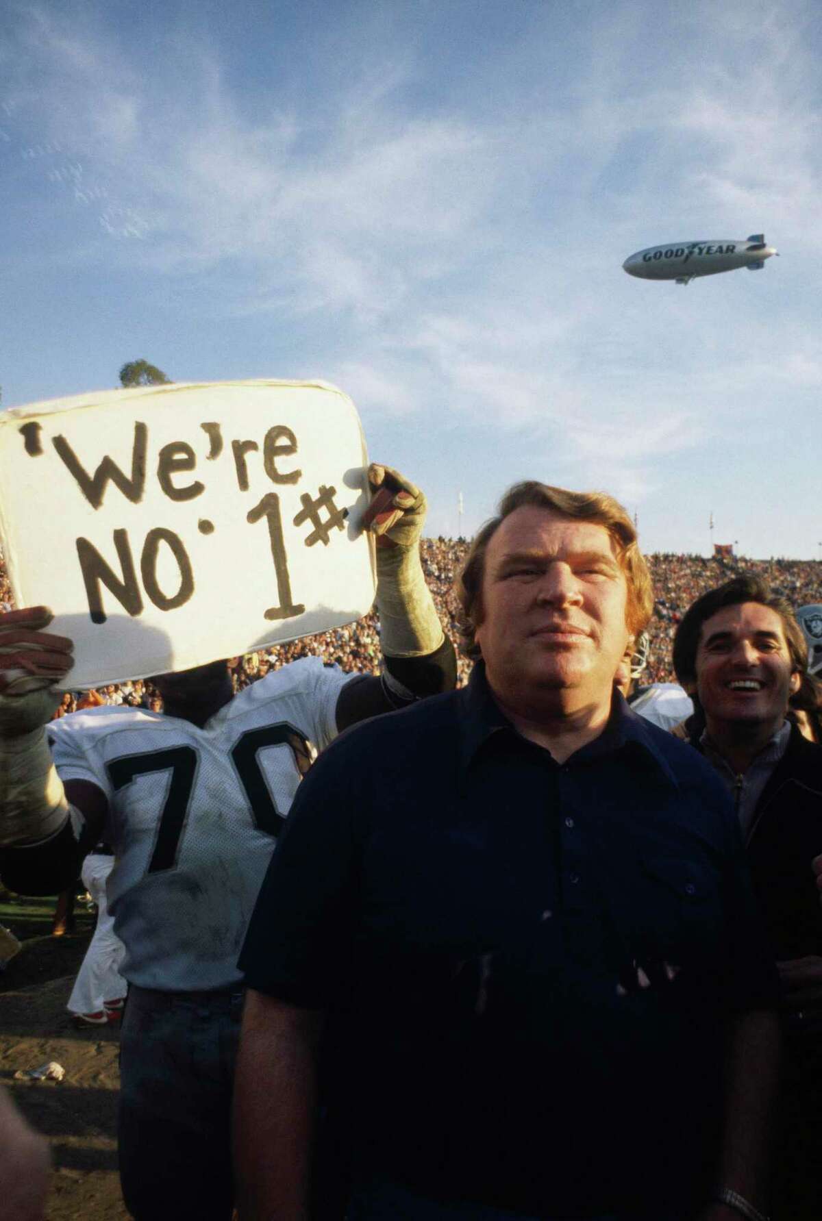 John Madden, Hall of Fame coach and broadcasting legend, dies at 85