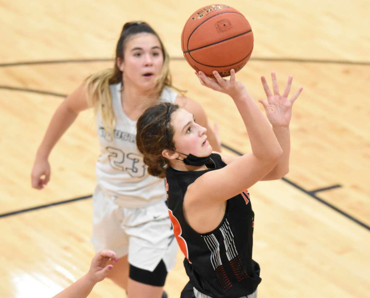 Harris goes for 40 points in EHS win at Viz